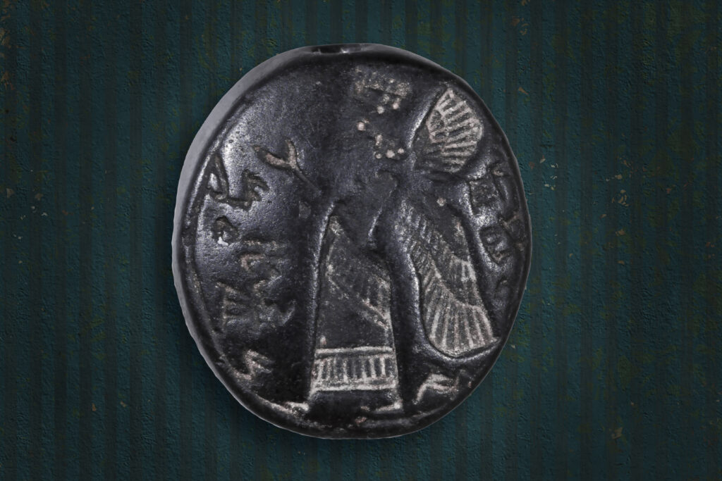 Rare stone seal from First Temple period discovered in Jerusalem: "To ...