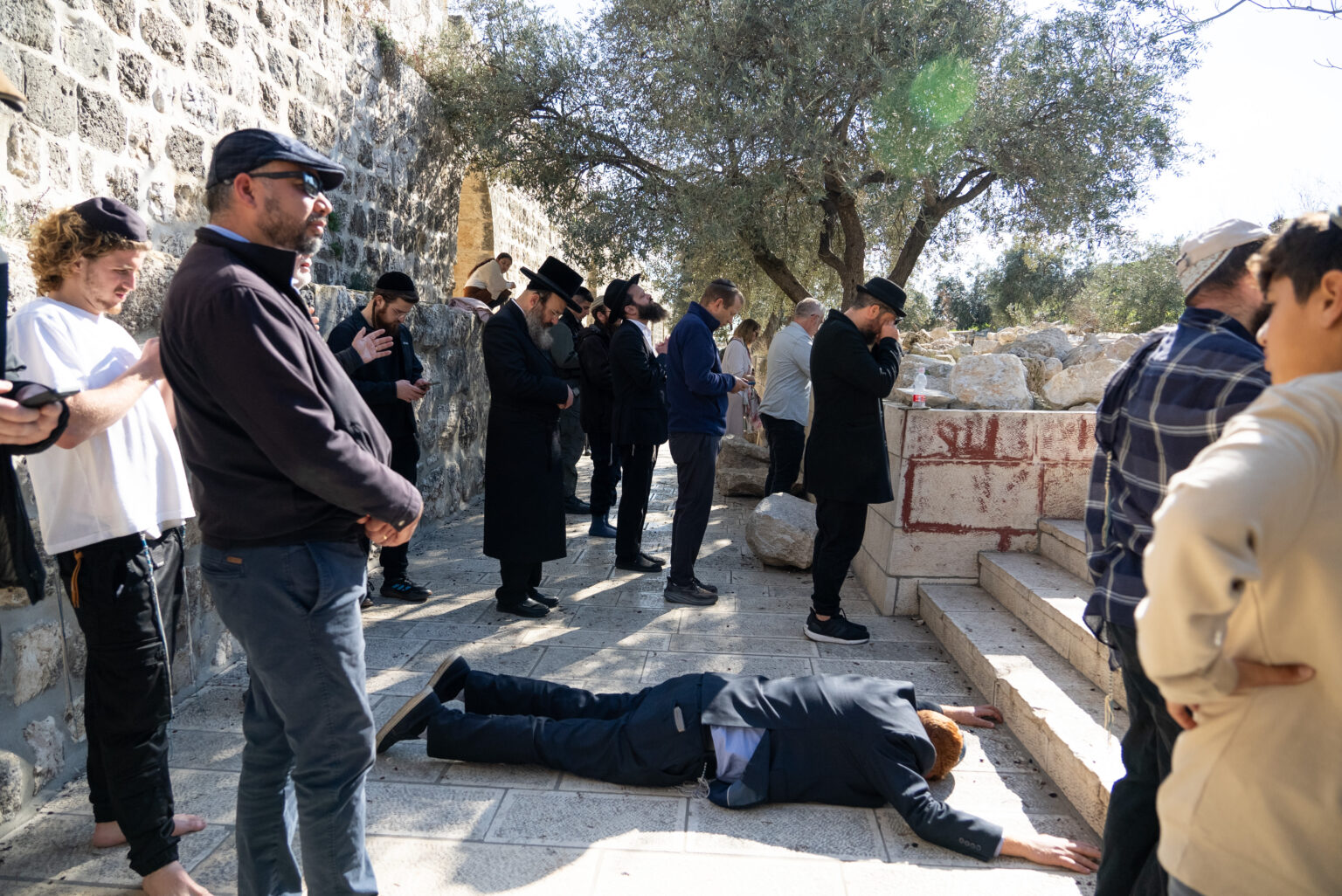 Record-Breaking Year: Nearly 70,000 Jews Visit Temple Mount in Hebrew ...