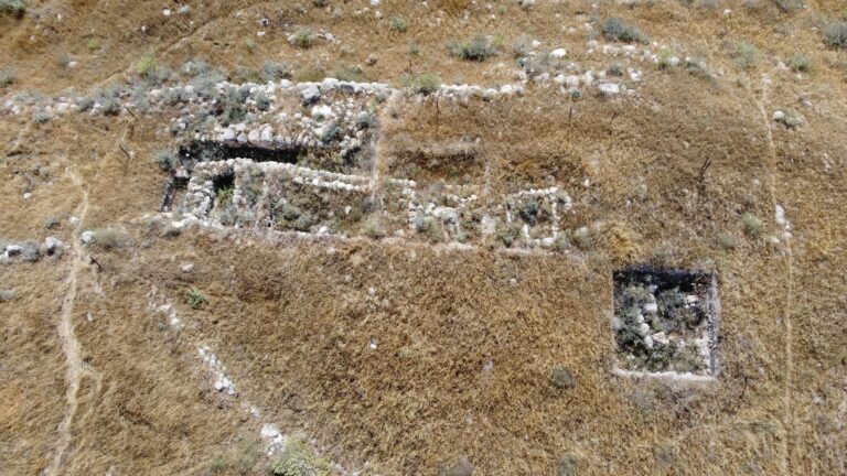 Buried 2,700-year-old pillar in Judean mansion may confirm Hezekiah's ...